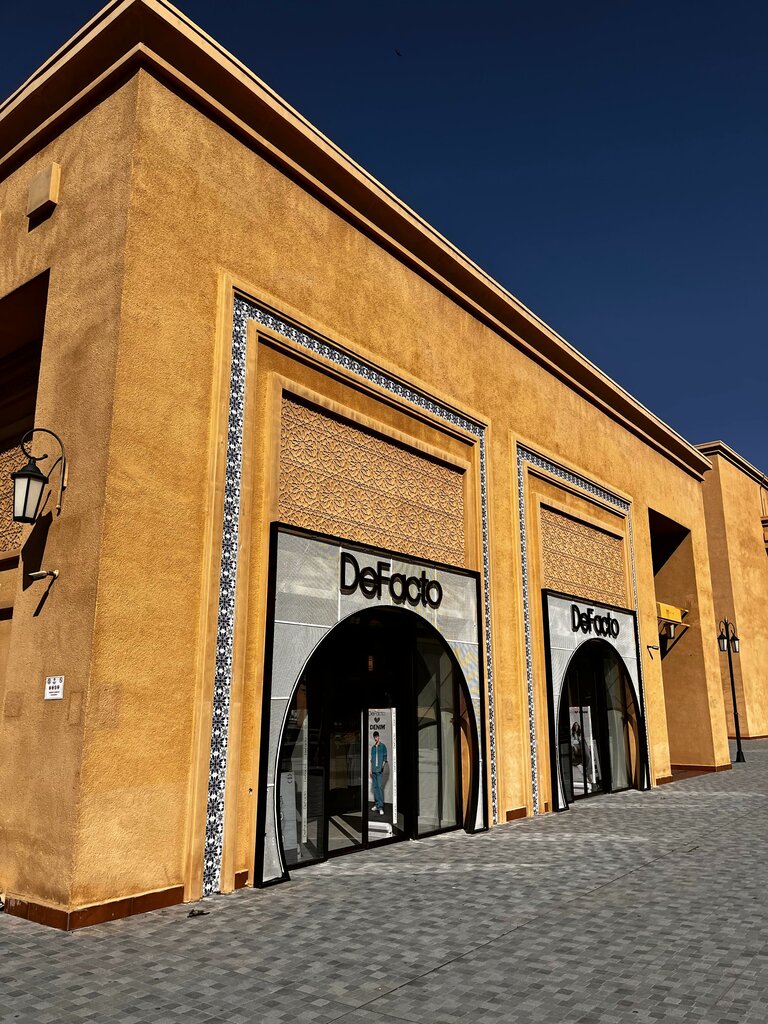 Giyim mağazası Defacto, Türkistan, foto