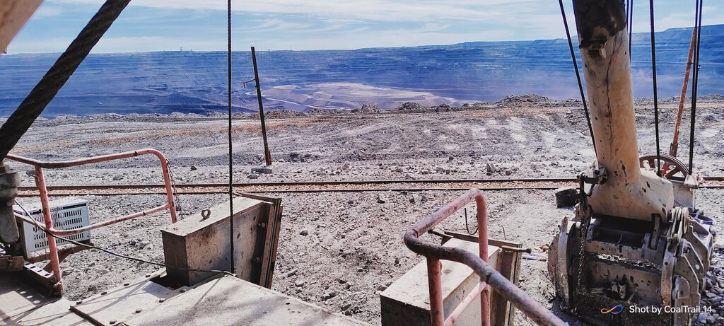 Madencilik işletmeleri Bogatyr Coal Mine, Pavlodar eyaleti, foto