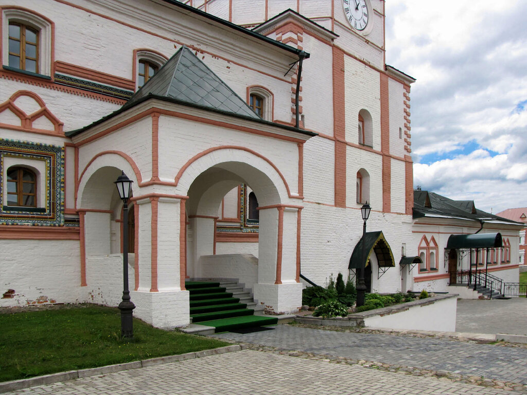 Turistik yerler Настоятельский корпус, Novgorodskaya oblastı, foto