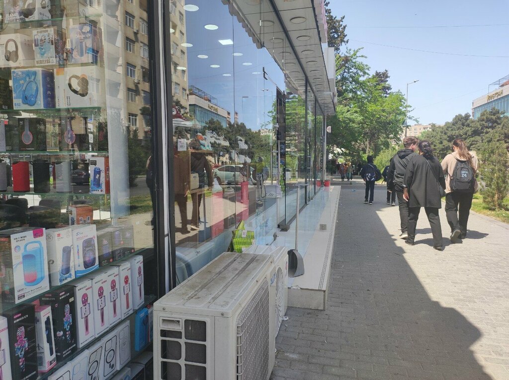 Ayakkabı mağazaları R&n Shoes, Bakü, foto