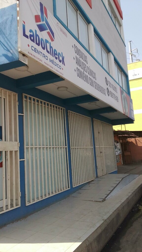 Tıp merkezleri ve klinikler Labocheck, Loanda, foto