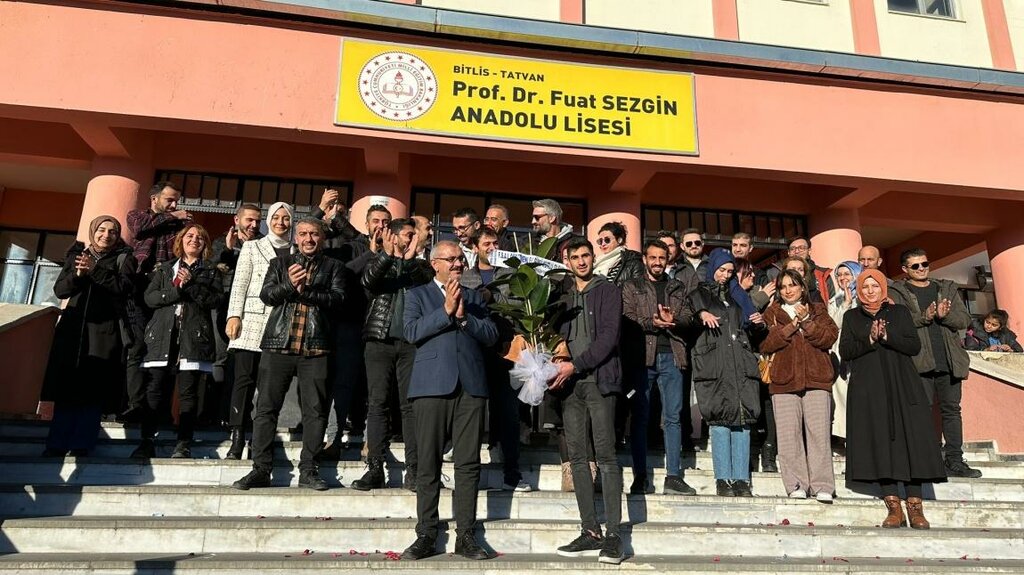 Lise Toki Prof. Dr. Fuat Sezgin Anadolu Lisesi, Tatvan, foto