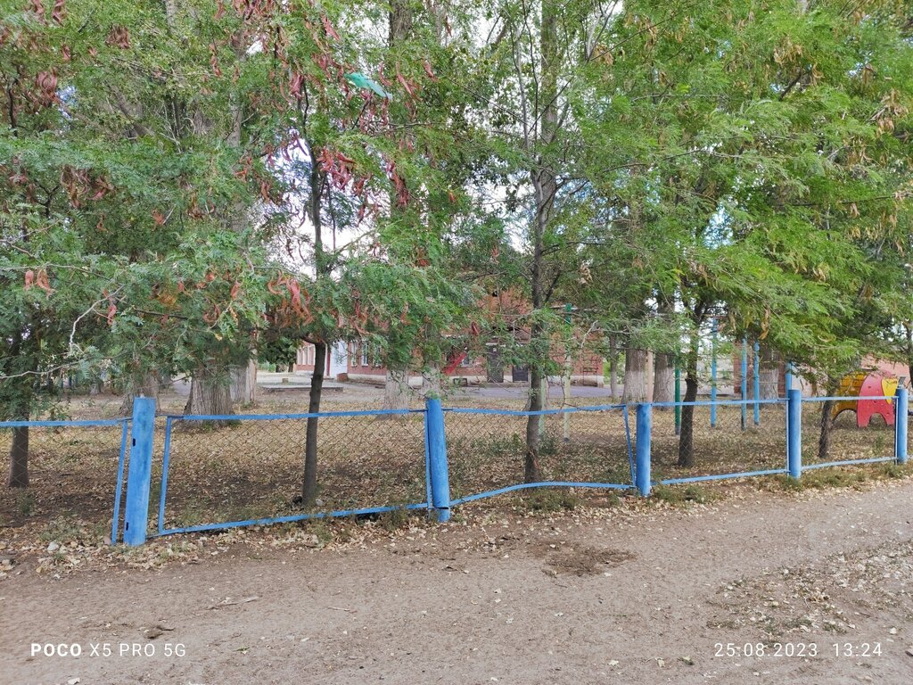 Ortaokul Яблонковая школа, Astrahanskaya oblastı, foto