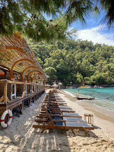 Help Beach and Yacht Club (Kayaköy Mah., Küçük Boncuklu Koyu, Fethiye, Muğla), restoran  Fethiye'den