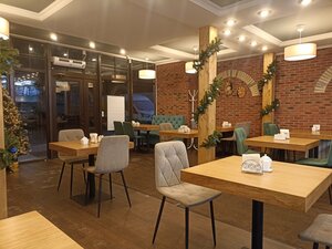 Шашлык club (Shosseynaya Street No:11А, Bugry), kafe  Saint‑Petersburg ve Leningradskaya oblastından