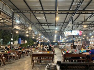 Chalong Buffet (Mueang Phuket, Patak Road), kafe