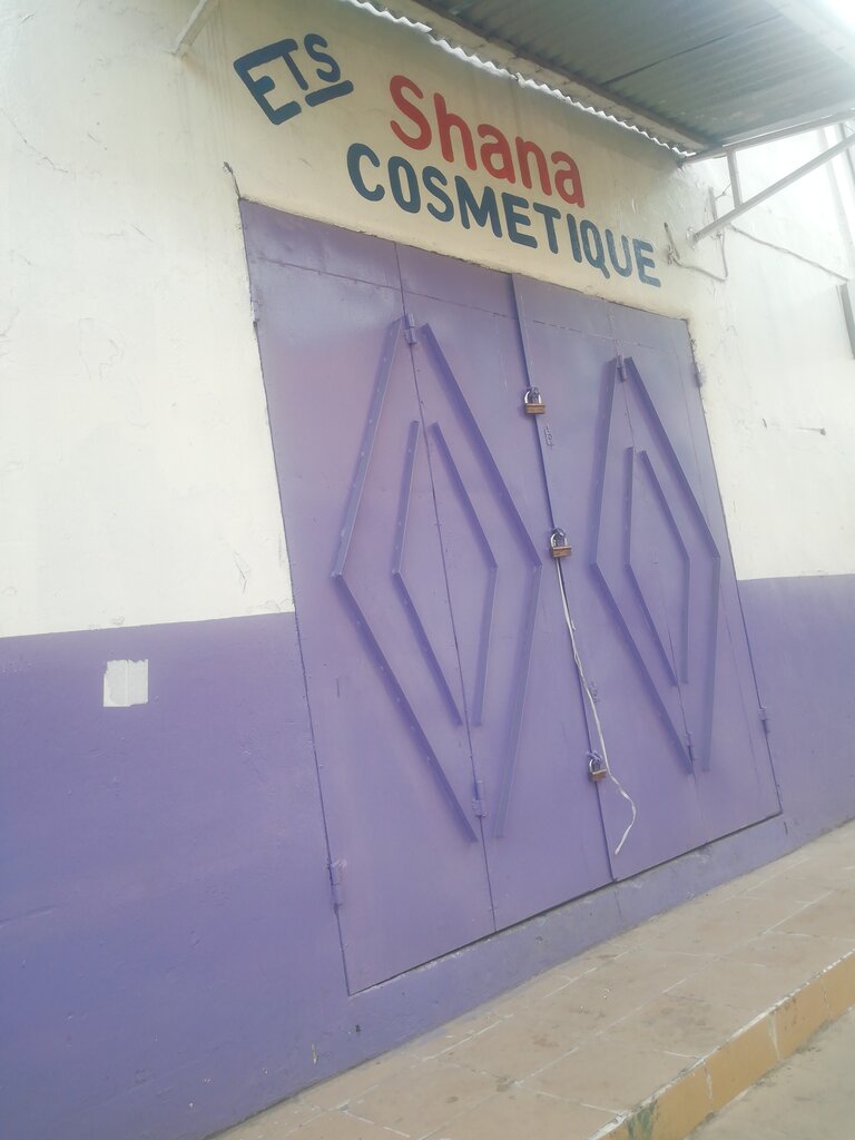 Kozmetik ve parfümeri mağazaları Ets Shana, Brazzaville, foto