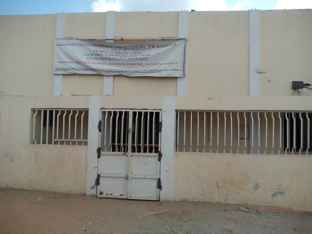 Protestan kilisesi Igreja Evangélica Pentecostal em Angola, Loanda, foto