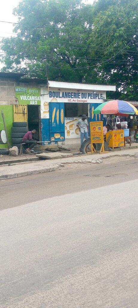 Ekmek fırını Boulangerie Du Peuple, Brazzaville, foto