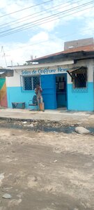 Salon De Coiffure Homme (Brazzaville, Commune de Poto-Poto, Bangalas Rue), berberler  Brazzaville'den