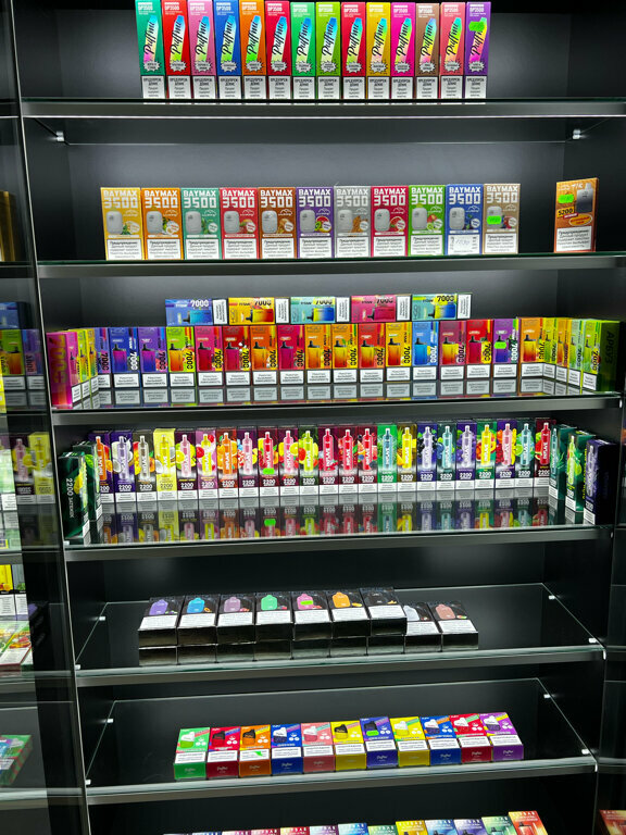 Tütün, sigara mağazaları MakArti Smoke, Koroliov, foto