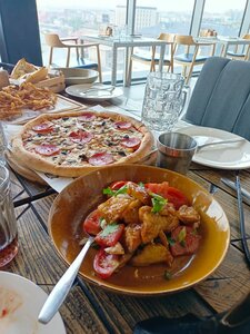 Chechil (Báıdibek Bı dańǵyly No:25), restoran  Çimkent'ten (Şımkent'ten)