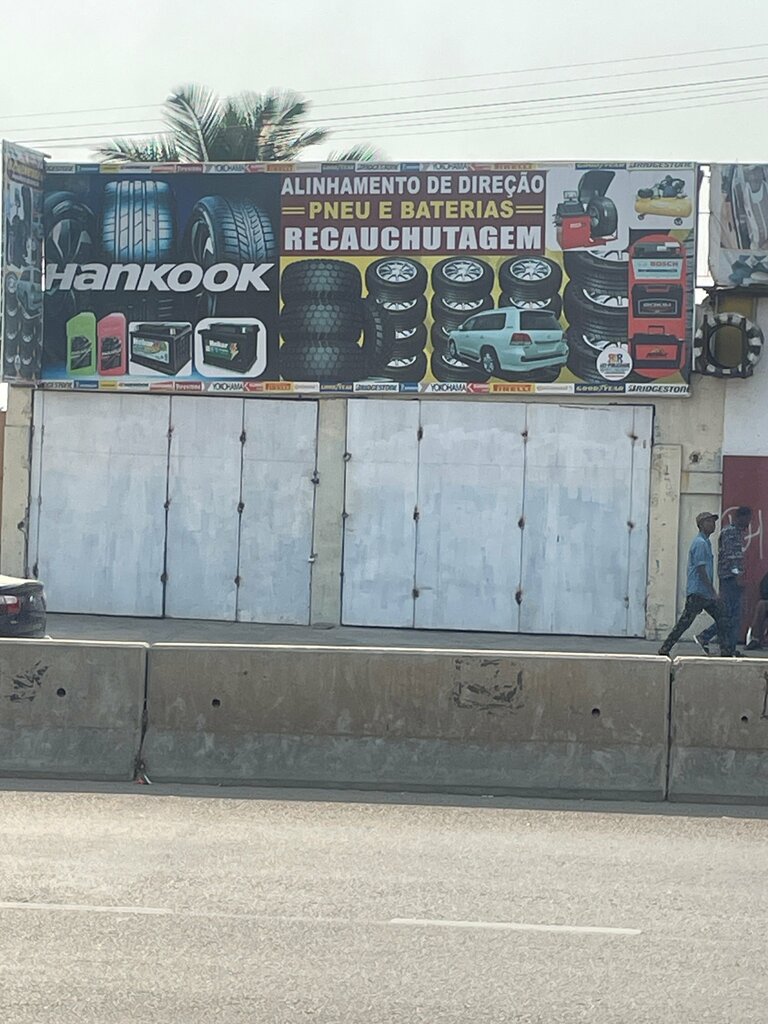 Otomobil servisi El Mokhteir, Loanda, foto