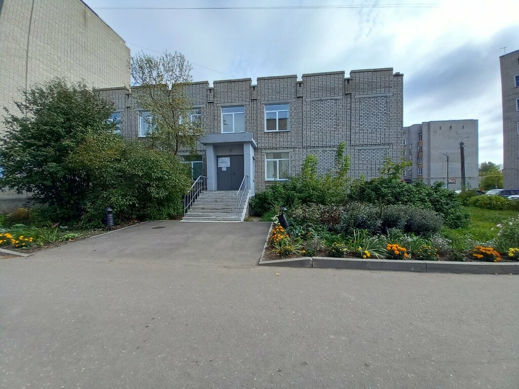 Kütüphaneler Lineynaya tekhnicheskaya biblioteka stantsii Lyangasovo, Kirov, foto