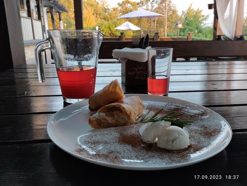 Restoran Dubrava, Saratovskaya oblastı, foto