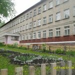 Gosudarstvennoye kazennoye uchrezhdeniye Permskogo kraya sotsialnogo obsluzhivaniya naseleniya Tsentr pomoshchi detyam ostavshikhsya bez popecheniya roditeley g. Gornozavodska (ulitsa Mira No:27, Gornozavodsk), çocuk esirgeme kurumu  Gornozavodsk'tan