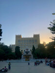 Tarih Enstitüsü (Huseyn Cavid Avenue No:117), bilim araştırma enstitüsü  Bakü'den
