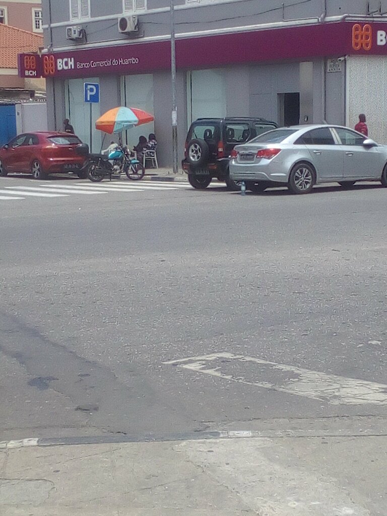 Banka Banco comercial do Huambo, Loanda, foto