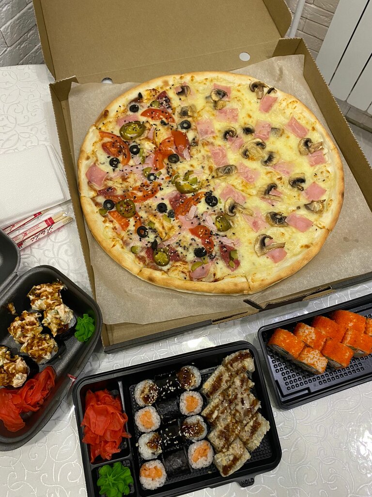 Suşi restoranı Roll&Wok, Liubertsy, foto