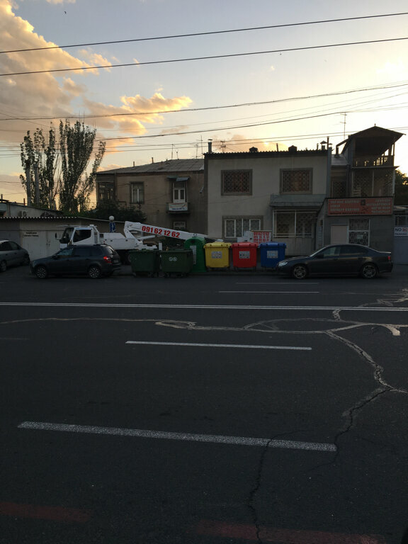 Çöp alanları Trash and garbage disposal area, Erivan, foto