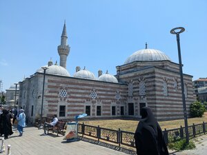 Şemsi Ahmet Paşa Cami (İstanbul, Üsküdar, Harem Sahil Yolu Cad., 4), cami  İstanbul'dan