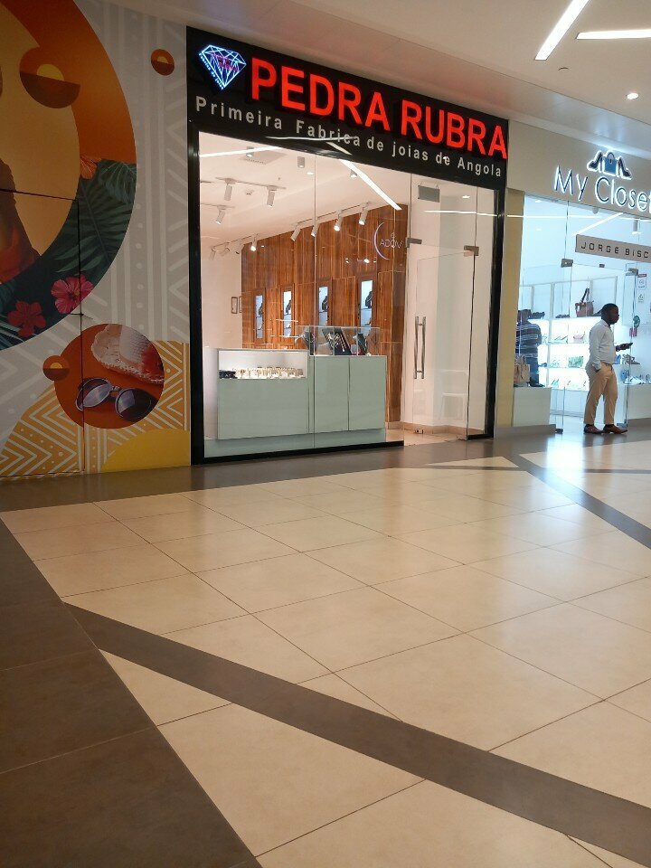 Kuyumcular Pedra rubra, Loanda, foto