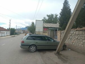 Tet (Naryn, Kaçkınov Sok.), tıp merkezleri ve klinikler  Naryn'dan