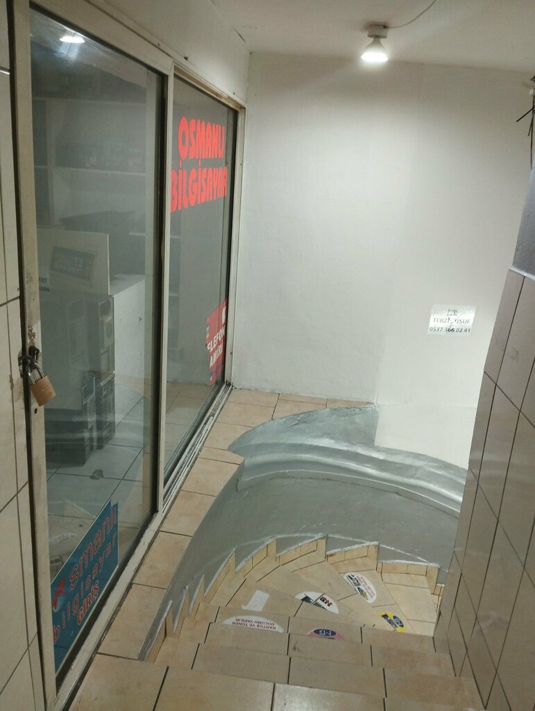 Bilgisayar teknik servisleri Osmanlı Bilgisayar, İstanbul, foto