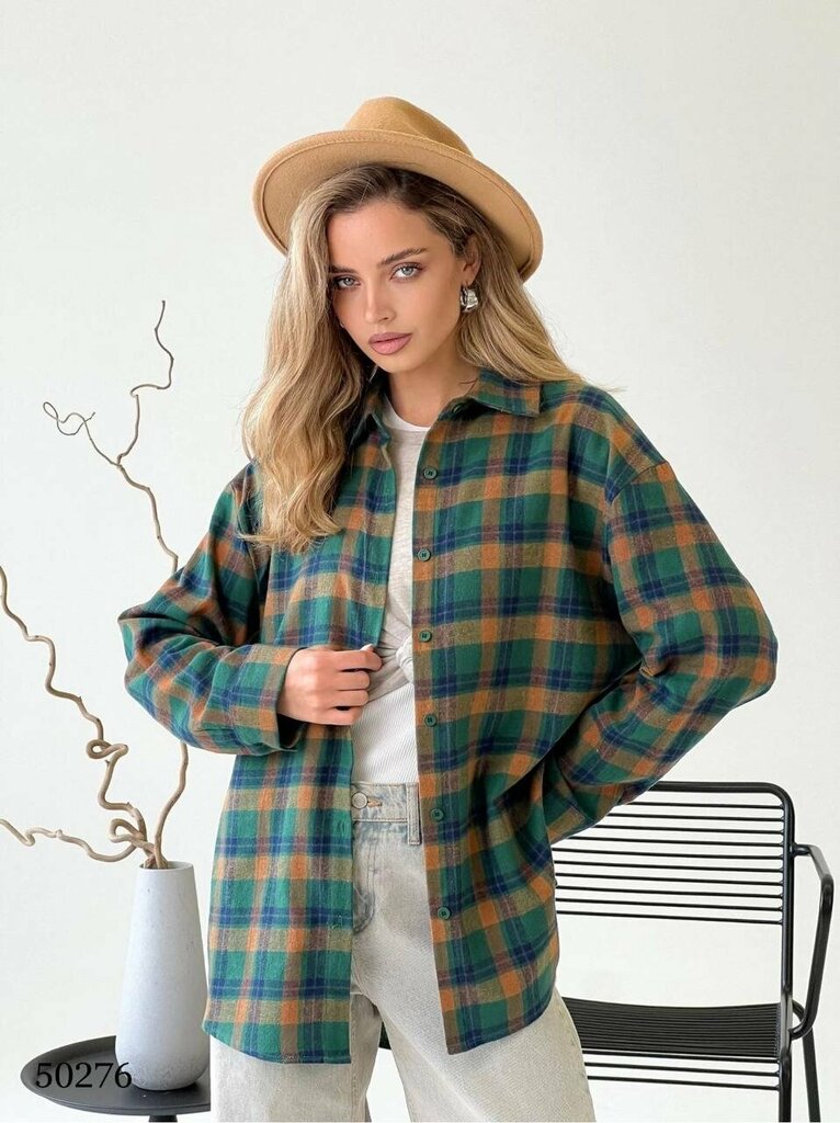 Giyim mağazası House of Dresses, Murino, foto