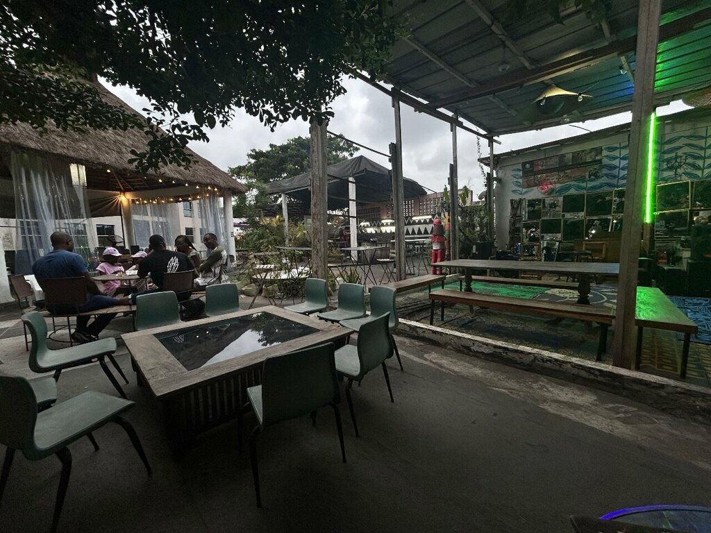 Kafe Bushman Café, Abican, foto