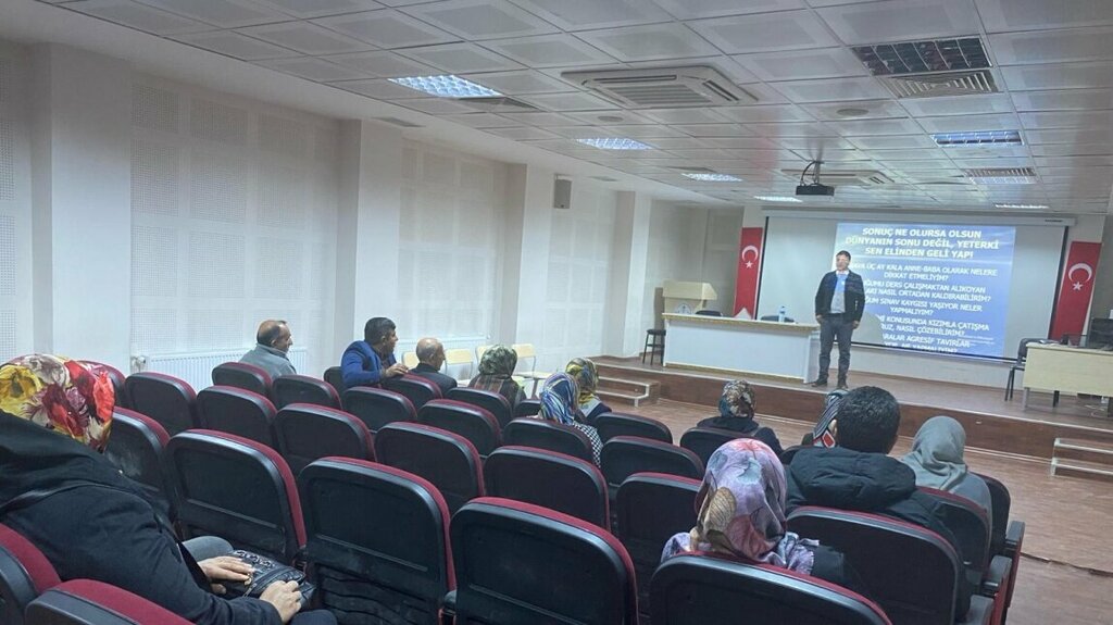 Lise Zeliha Ziylan Kız Anadolu Lisesi, Gaziantep, foto