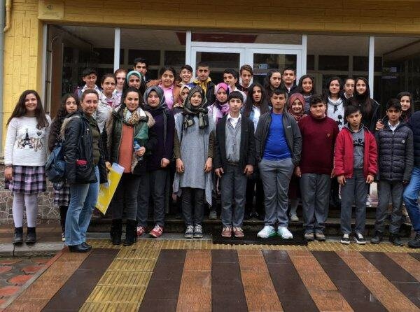 Ortaokul Yukarı Hereke Ortaokulu, Körfez, foto