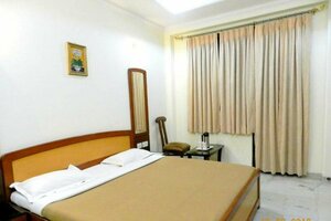 Hotel Tara Palace (New Delhi), otel  Delhi'den