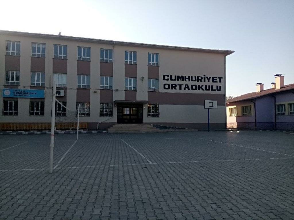 Ortaokul Cumhuriyet Ortaokulu, Zile, foto