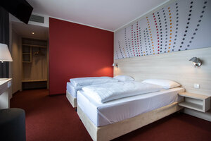 Serways Hotel Remscheid (North Rhine-Westphalia, Rheinisch-Bergischer Kreis, Talsperre, 1), otel  Kuzey Ren‑Vestfalya'dan