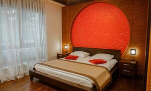 Seaside Park SPA Hotel (No:5, квартал Приморский парк имени Гагарина, Ялта), otel  Yalta'dan