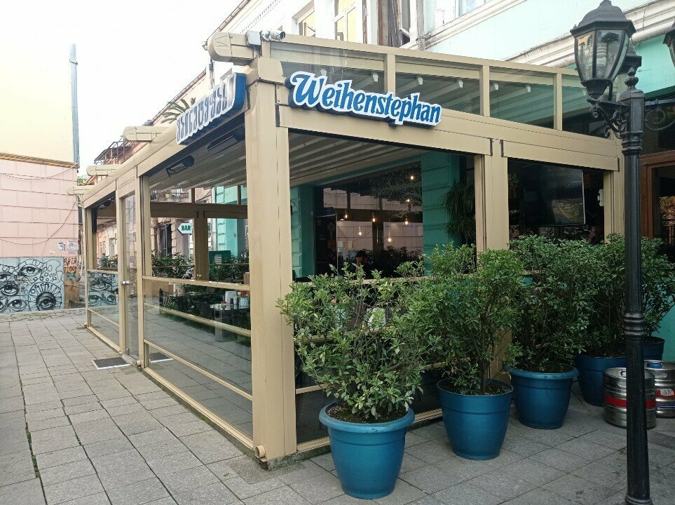 Bar Weihenstephan Pub-Restaurant, Batum, foto