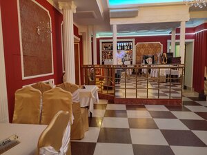 Loza (Mendeleeva Street No:12, Yaroslavl), kafe  Yaroslavl'dan