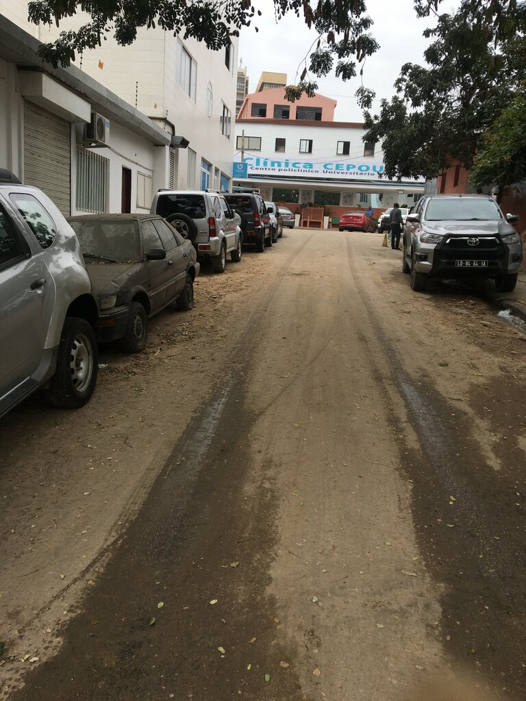 Tıp merkezleri ve klinikler Clínica Sansua, Loanda, foto