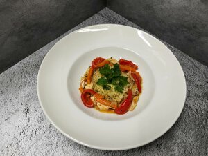 Beryozka (Revolyutsionnaya ulitsa No:13, Frolovo), restoran  Frolovo'dan