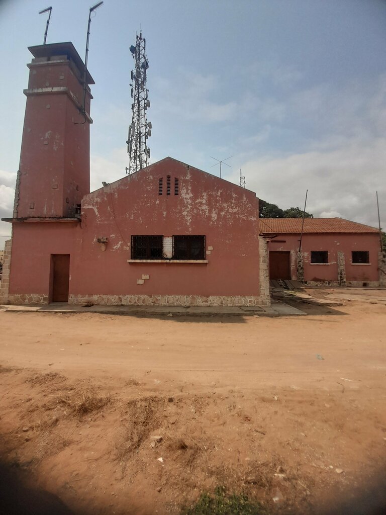 Protestan kilisesi Igreja Mensagem Do Ultimo Tempo, Loanda, foto
