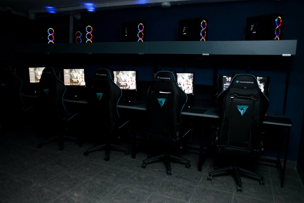 Bilgisayar kulübü Fragstat Arena, Penza, foto