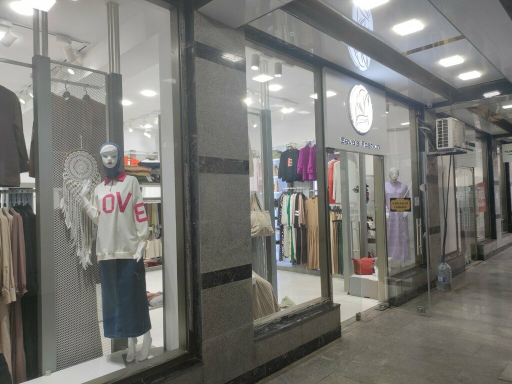 Giyim mağazası Sevas Fashion, Bakü, foto