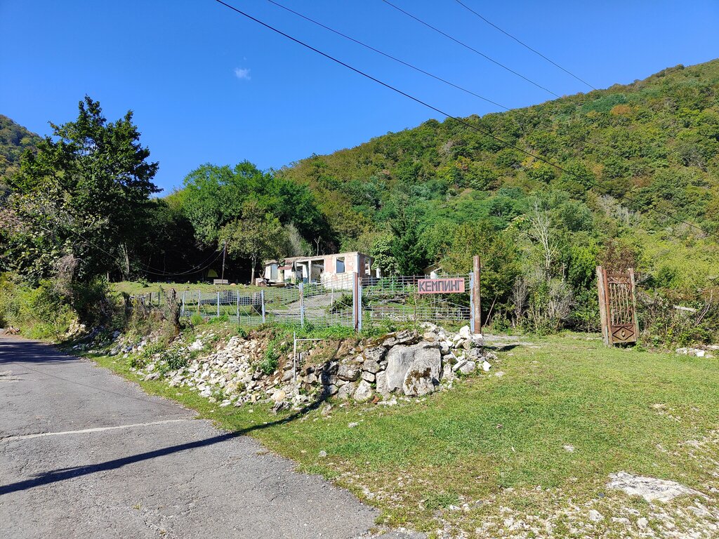Kamp alanları Бубич, Sukhumi Bölgesi, foto