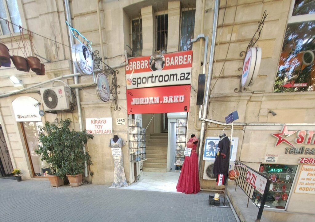 Spor giyim ve ayakkabı Sportroom. az, Bakü, foto