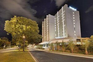 Hotel Deville Prime Campo Grande (Estado de Mato Grosso do Sul), otel  Campo Grande'den