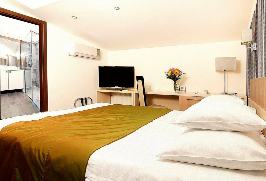 Otel Trianon Hotel, Bükreş, foto