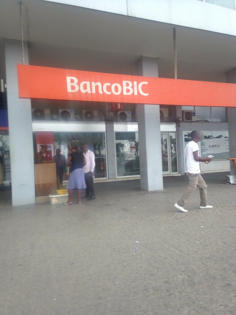 Banka Banco Bic, Loanda, foto