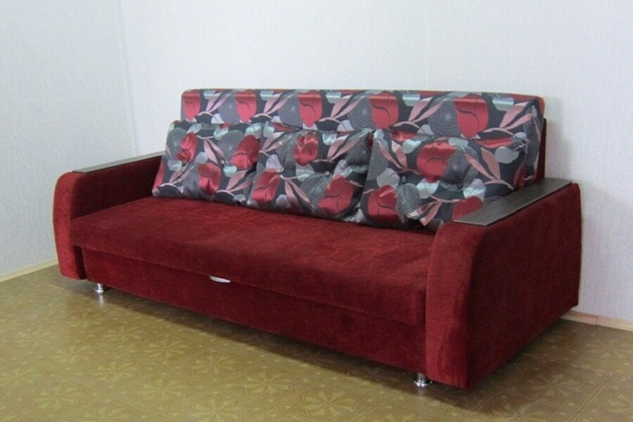 Mobilya fabrikaları Fabrika mebeli Orichanka, Kirovskaya oblastı, foto