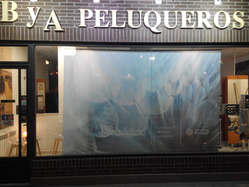 Kuaförler B Y A Peluqueros, Madrid, foto